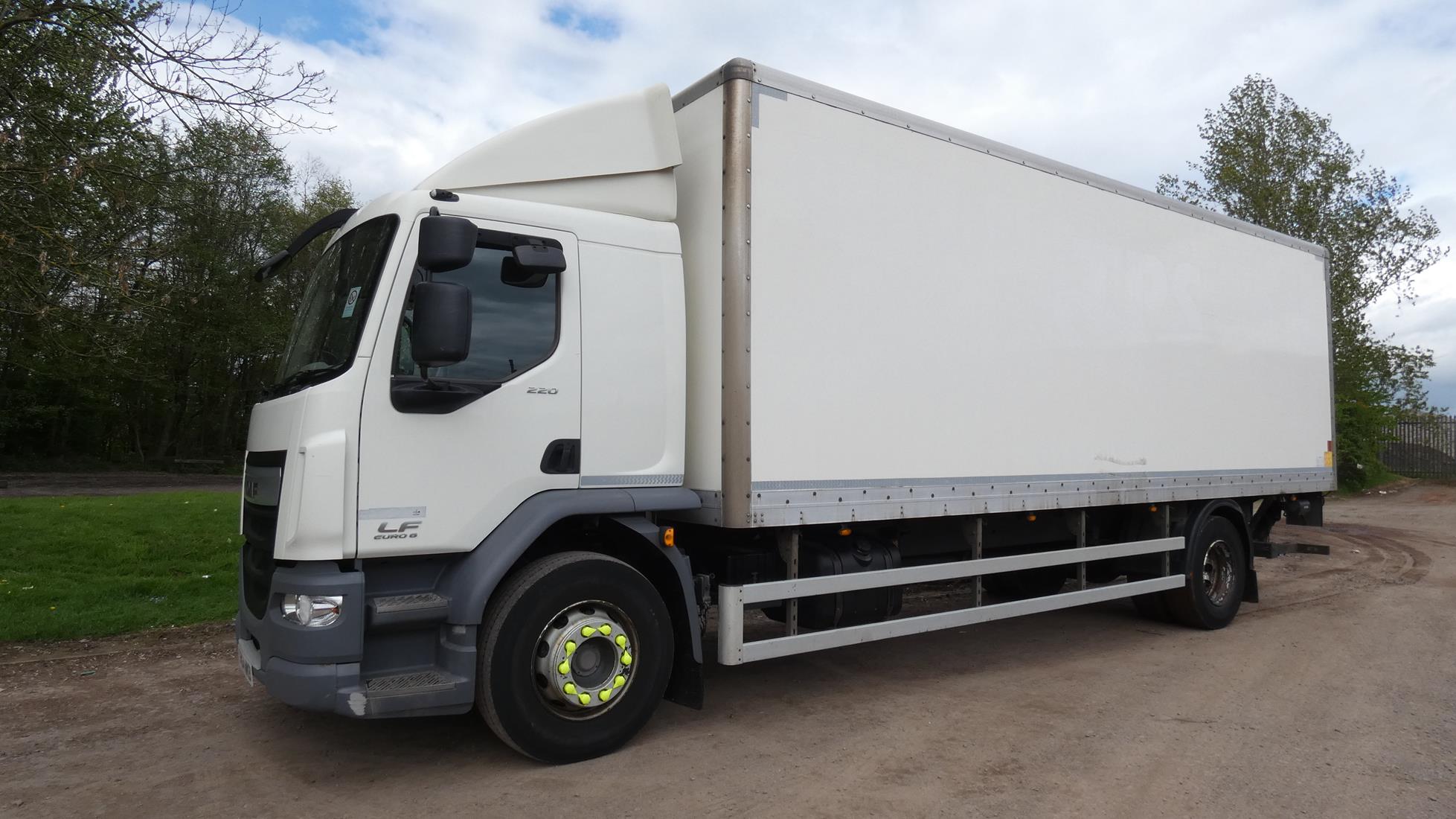 18000kgs DAF LF 55.220 Box | Alltruck Group - Truck Sales