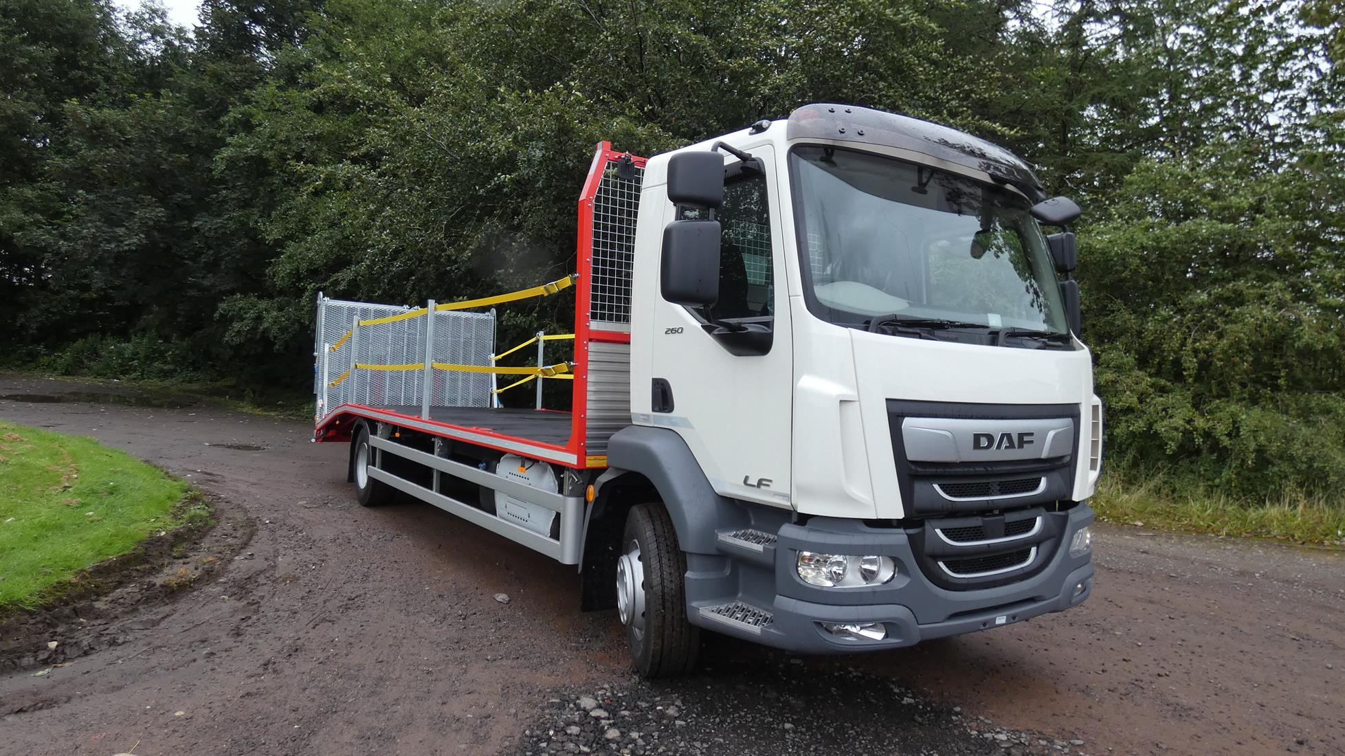 15000Kgs DAF LF 260 Beavertail | Alltruck Group - Truck Sales